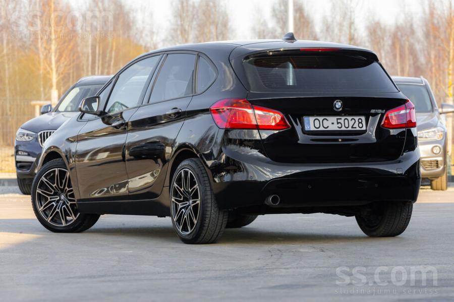 Melns BMW 218 2015 Jelgava, ar dzinēja tilpumu 2.00 L un nobraukumu 297 tūkst. km par 7722 €, foto 4 vietnē AUTOMOTO.COM.LV