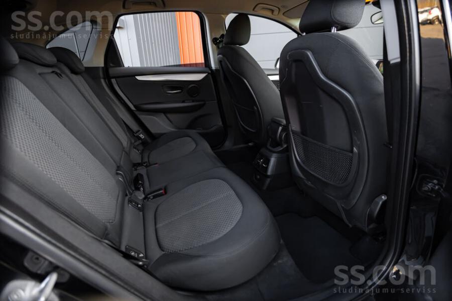 Melns BMW 218 2015 Jelgava, ar dzinēja tilpumu 2.00 L un nobraukumu 297 tūkst. km par 7722 €, foto 10 vietnē AUTOMOTO.COM.LV