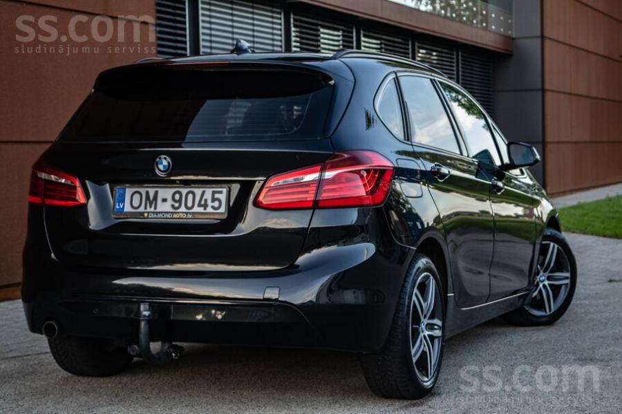 Black BMW 218 2015 in Tukums, with an engine capacity of 2.00 L and mileage of 179 thousand km for 9990 €, photo 4 on AUTOMOTO.COM.LV