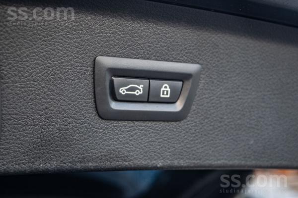 Black BMW 218 2015 in Tukums, with an engine capacity of 2.00 L and mileage of 179 thousand km for 9990 €, photo 7 on AUTOMOTO.COM.LV