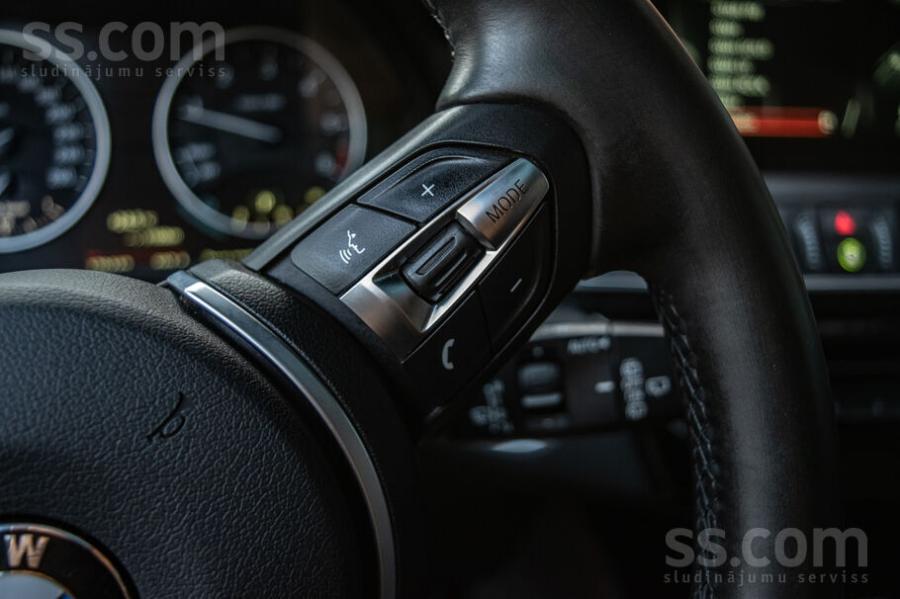 Black BMW 218 2015 in Tukums, with an engine capacity of 2.00 L and mileage of 179 thousand km for 9990 €, photo 13 on AUTOMOTO.COM.LV