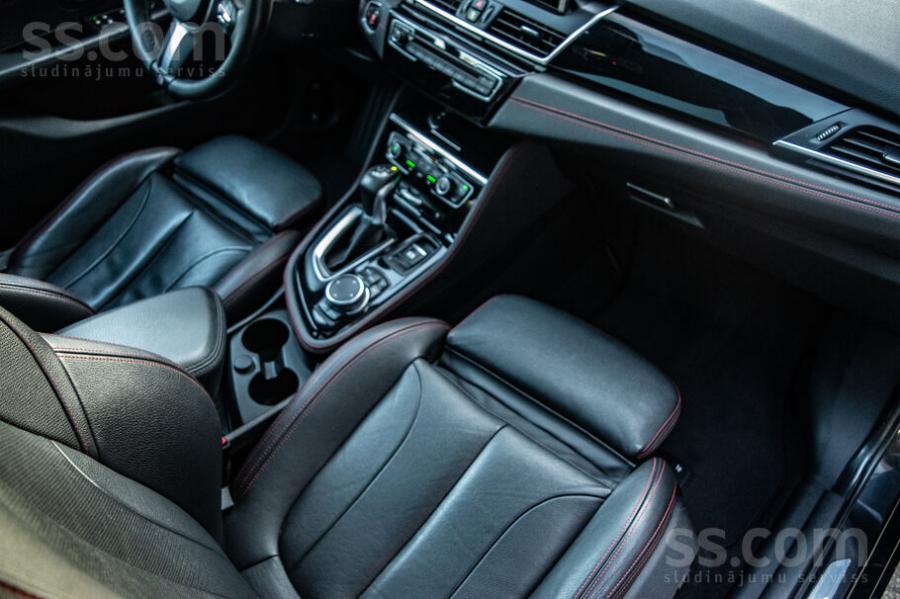 Black BMW 218 2015 in Tukums, with an engine capacity of 2.00 L and mileage of 179 thousand km for 9990 €, photo 16 on AUTOMOTO.COM.LV