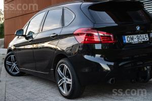 Black BMW 218 2015 in Tukums, with an engine capacity of 2.00 L and mileage of 179 thousand km for 9990 €, photo 26 on AUTOMOTO.COM.LV