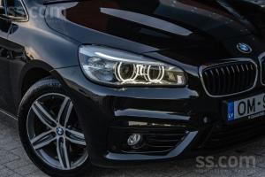 Black BMW 218 2015 in Tukums, with an engine capacity of 2.00 L and mileage of 179 thousand km for 9990 €, photo 27 on AUTOMOTO.COM.LV