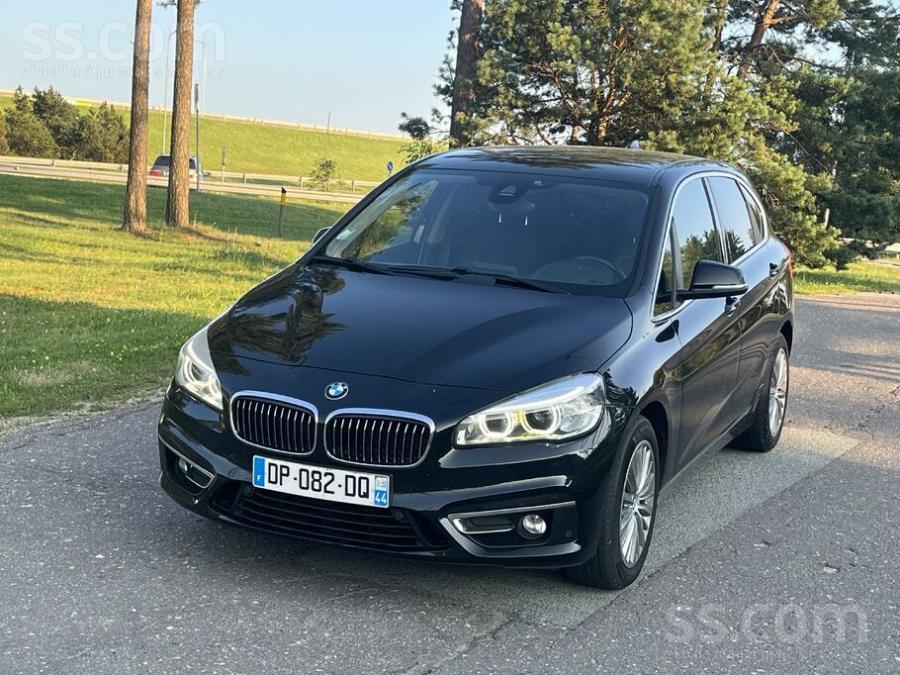 Black BMW 218 2015 in Riga, with an engine capacity of 2.00 L and mileage of 183 thousand km for 10200 €, photo 1 on AUTOMOTO.COM.LV