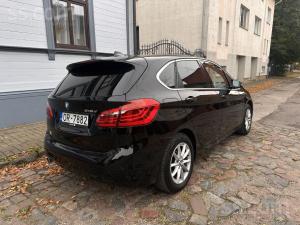 Melns BMW 218 2015 Liepāja, ar dzinēja tilpumu 2.00 L un nobraukumu 301 tūkst. km par 7500 €, foto 6 vietnē AUTOMOTO.COM.LV
