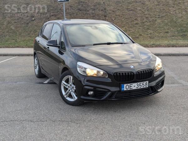 Melns BMW 218 2016 Daugavpils, ar dzinēja tilpumu 2.00 L un nobraukumu 250 tūkst. km par 9300 €, foto 3 vietnē AUTOMOTO.COM.LV