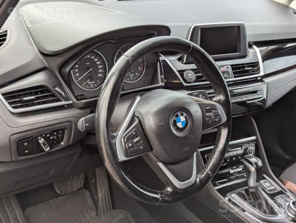 Black BMW 218 2016 in Daugavpils, with an engine capacity of 2.00 L and mileage of 258 thousand km for 8400 €, photo 9 on AUTOMOTO.COM.LV
