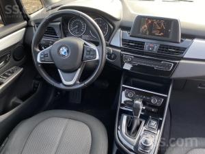 Melns BMW 218 2016 Rīga, ar dzinēja tilpumu 2.00 L un nobraukumu 182 tūkst. km par 9700 €, foto 16 vietnē AUTOMOTO.COM.LV