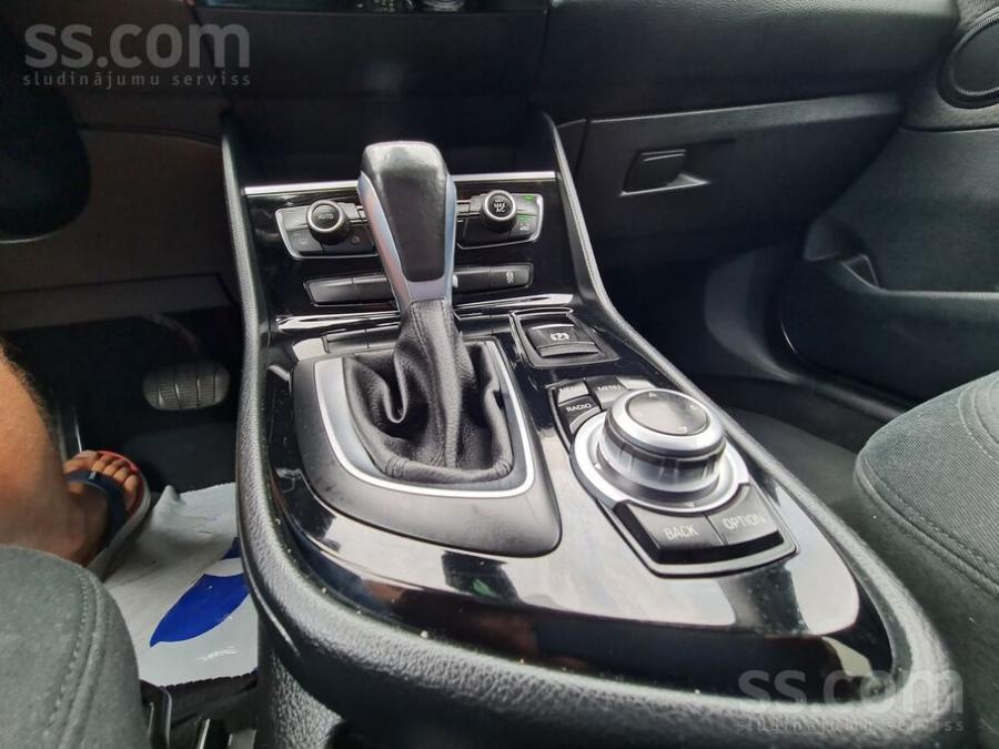 Melns BMW 218 2016 Ogre, ar dzinēja tilpumu 2.00 L un nobraukumu 0 tūkst. km par 8770 €, foto 17 vietnē AUTOMOTO.COM.LV