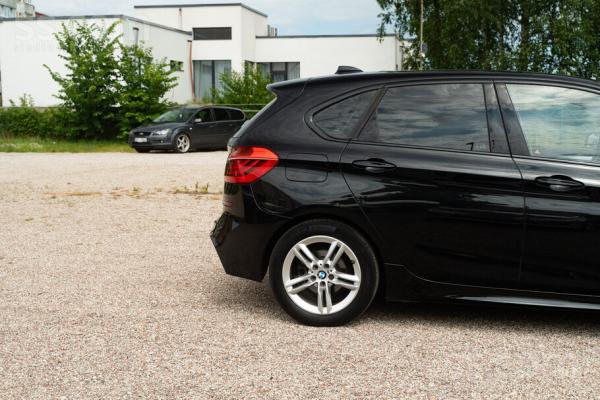Melns BMW 218 2017 Liepāja, ar dzinēja tilpumu 1.50 L un nobraukumu 161 tūkst. km par 13000 €, foto 10 vietnē AUTOMOTO.COM.LV
