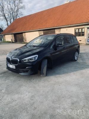 Melns BMW 218 2018 Tukums, ar dzinēja tilpumu 2.00 L un nobraukumu 269 tūkst. km par 10650 €, foto  vietnē AUTOMOTO.COM.LV