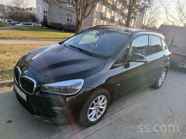 Черный БМВ 218 2018 в Краслава, объемом двигателя 2.00 л и пробегом 23 тыс. км за 10000 €, фото 1 на AUTOMOTO.COM.LV
