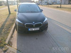 Melns BMW 218 2018 Krāslava, ar dzinēja tilpumu 2.00 L un nobraukumu 23 tūkst. km par 10000 €, foto 3 vietnē AUTOMOTO.COM.LV