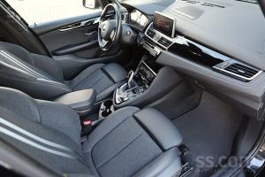 Black BMW 218 2019 in Tukums, with an engine capacity of 2.00 L and mileage of 188 thousand km for 12390 €, photo 12 on AUTOMOTO.COM.LV