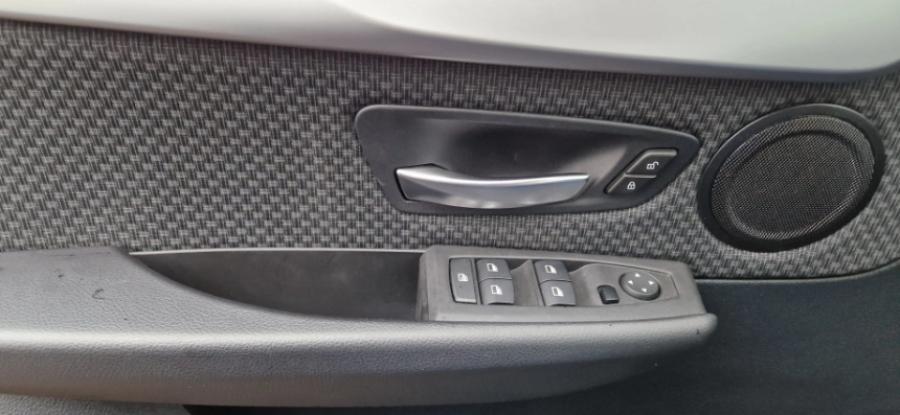 Black BMW 218 2019 in Riga, with an engine capacity of 1.50 L and mileage of 47 thousand km for 13750 €, photo 23 on AUTOMOTO.COM.LV