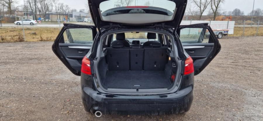 Black BMW 218 2019 in Riga, with an engine capacity of 1.50 L and mileage of 47 thousand km for 13750 €, photo 29 on AUTOMOTO.COM.LV
