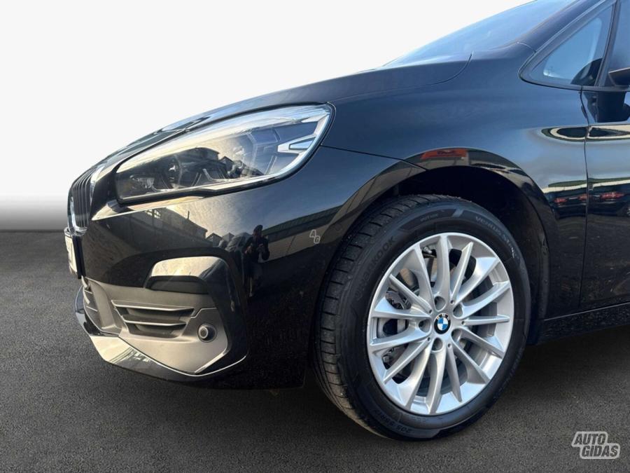 Black BMW 218 2021 in Kaunas, with an engine capacity of 2.00 L and mileage of 13 thousand km for 27648 €, photo 7 on AUTOMOTO.COM.LV
