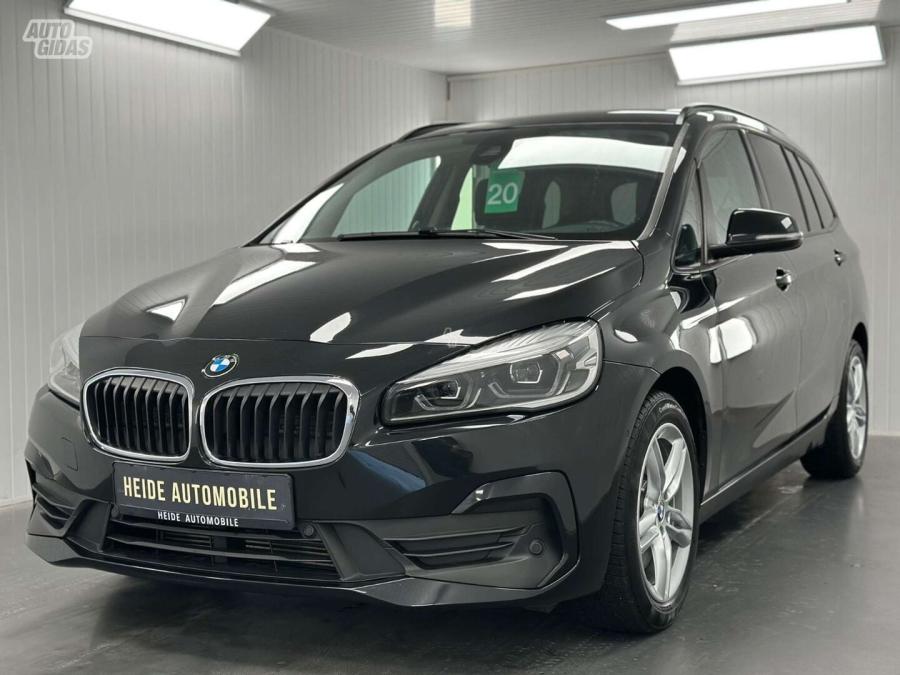 Black BMW 218 2022 in Kaunas, with an engine capacity of 2.00 L and mileage of 93 thousand km for 22735 €, photo 1 on AUTOMOTO.COM.LV