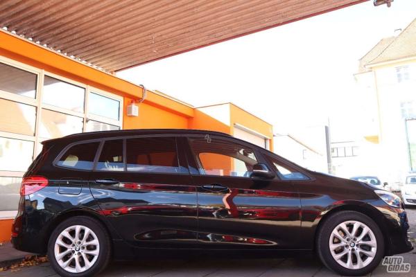 Black BMW 218 2022 in Kaunas, with an engine capacity of 2.00 L and mileage of 85 thousand km for 23792 €, photo 8 on AUTOMOTO.COM.LV