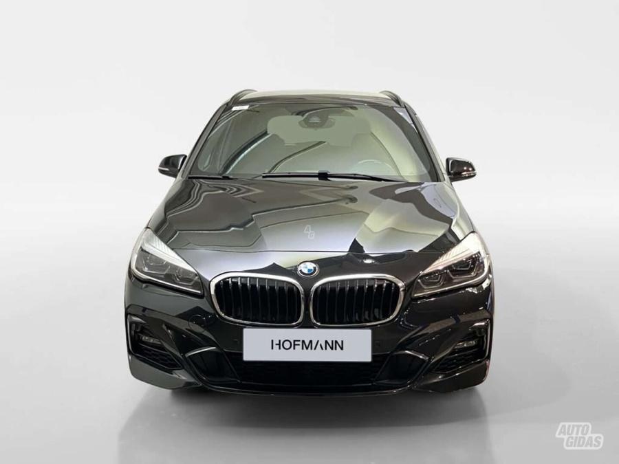 Black BMW 218 2022 in Kaunas, with an engine capacity of 1.50 L and mileage of 52 thousand km for 25785 €, photo 2 on AUTOMOTO.COM.LV