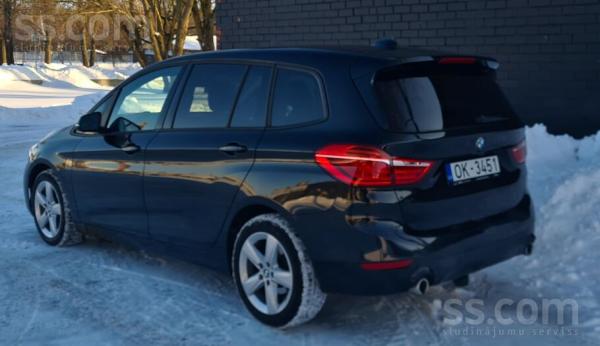 Black BMW 218 2022 in Riga, with an engine capacity of 2.00 L and mileage of 96 thousand km for 17500 €, photo 5 on AUTOMOTO.COM.LV