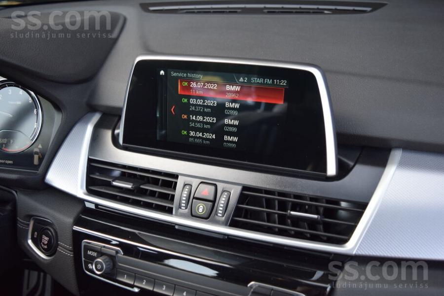 Black BMW 218 2022 in Riga, with an engine capacity of 1.50 L and mileage of 146 thousand km for 15900 €, photo 8 on AUTOMOTO.COM.LV