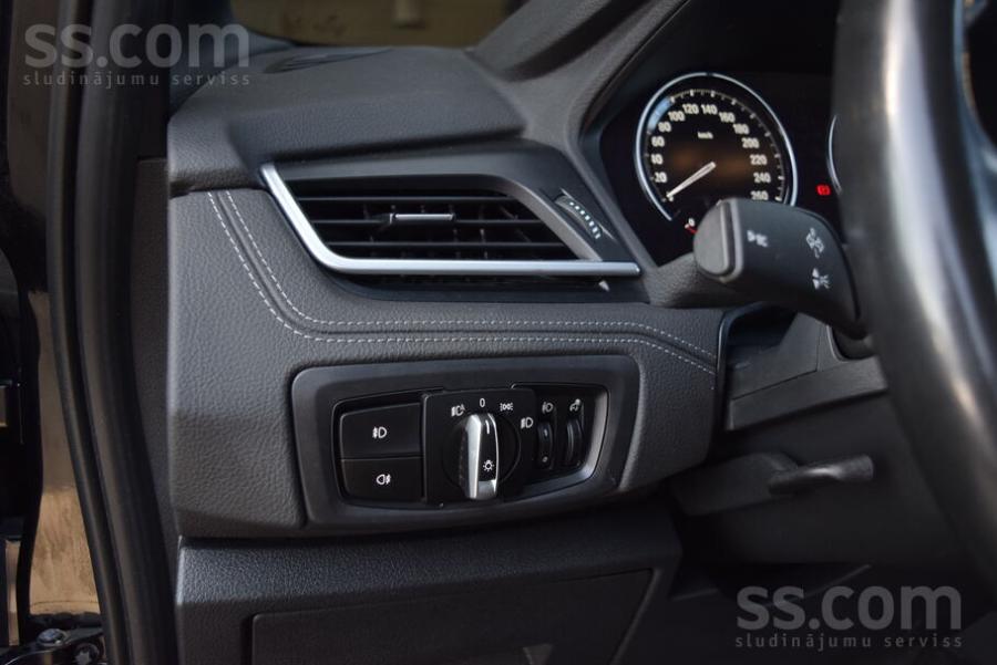 Black BMW 218 2022 in Riga, with an engine capacity of 1.50 L and mileage of 146 thousand km for 15900 €, photo 10 on AUTOMOTO.COM.LV