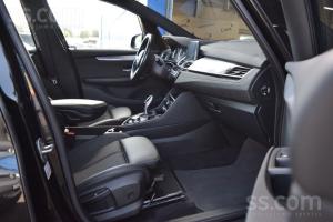 Black BMW 218 2022 in Riga, with an engine capacity of 1.50 L and mileage of 146 thousand km for 15900 €, photo 13 on AUTOMOTO.COM.LV