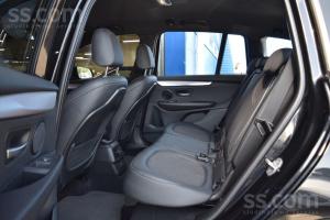 Black BMW 218 2022 in Riga, with an engine capacity of 1.50 L and mileage of 146 thousand km for 15900 €, photo 14 on AUTOMOTO.COM.LV