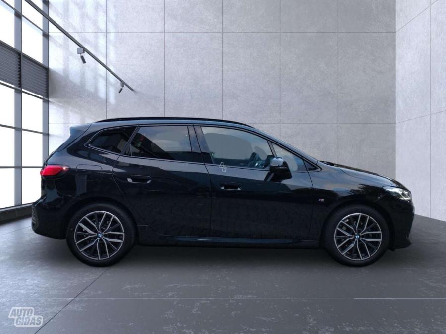 Black BMW 218 2024 in Kaunas, with an engine capacity of 1.50 L and mileage of 34 thousand km for 30914 €, photo 5 on AUTOMOTO.COM.LV