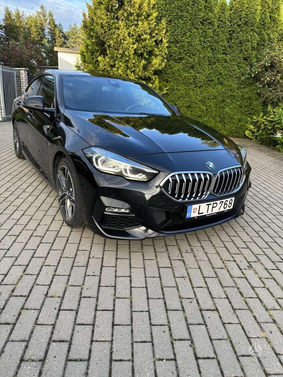 Melns BMW 218 2021 Varėna, ar dzinēja tilpumu 0.00 L un nobraukumu 126 tūkst. km par 23700 €, foto 3 vietnē AUTOMOTO.COM.LV