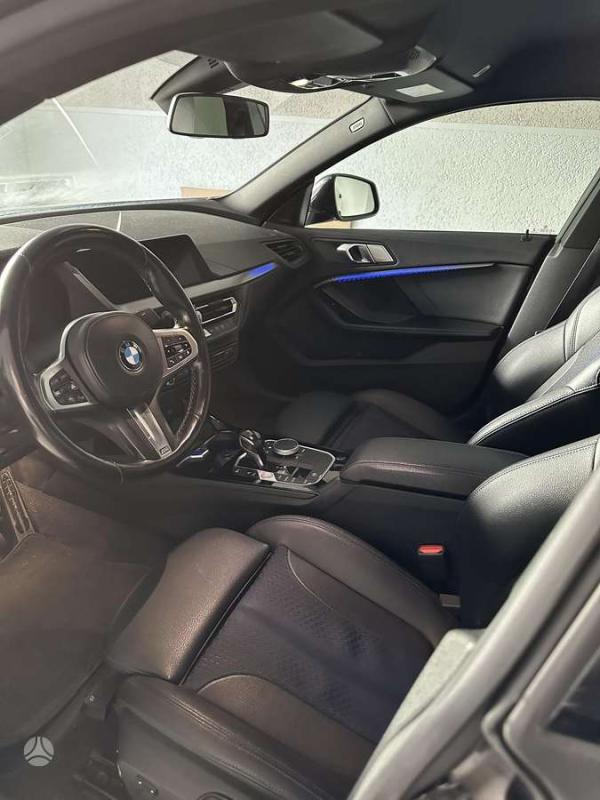 BMW 218 2021 VarÄna vietnÄ Melns BMW 218 2021 VarÄna, ar dzinÄja tilpumu 0.00 L un nobraukumu 126 tÅ«kst. km par 23700 ā¬, foto 10 vietnÄ AUTOMOTO.COM.LV