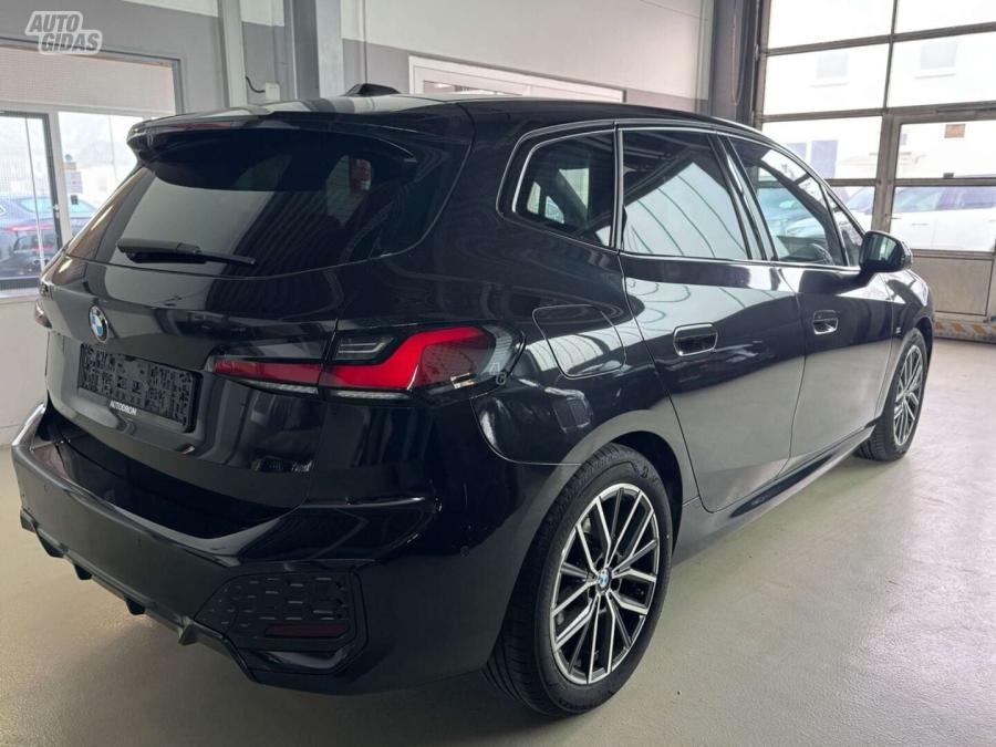 Melns BMW 218 2024 Kauņa, ar dzinēja tilpumu 1.50 L un nobraukumu 44 tūkst. km par 28821 €, foto 6 vietnē AUTOMOTO.COM.LV