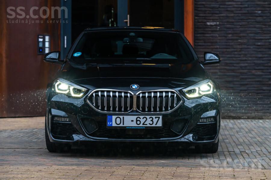 Black BMW 218 2024 in Riga, with an engine capacity of 1.50 L and mileage of 33 thousand km for 27990 €, photo 8 on AUTOMOTO.COM.LV