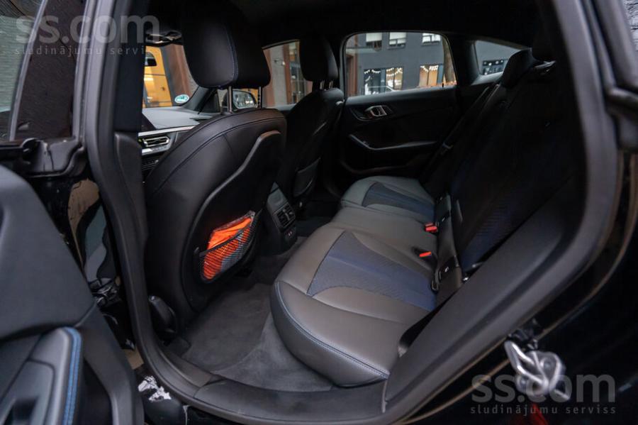 Black BMW 218 2024 in Riga, with an engine capacity of 1.50 L and mileage of 33 thousand km for 27990 €, photo 22 on AUTOMOTO.COM.LV