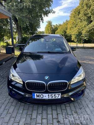 Black BMW 218 2018 in Riga, with an engine capacity of 2.00 L and mileage of 231 thousand km for 13500 €, photo  on AUTOMOTO.COM.LV