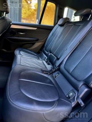 Black BMW 218 2018 in Riga, with an engine capacity of 2.00 L and mileage of 231 thousand km for 13500 €, photo 13 on AUTOMOTO.COM.LV