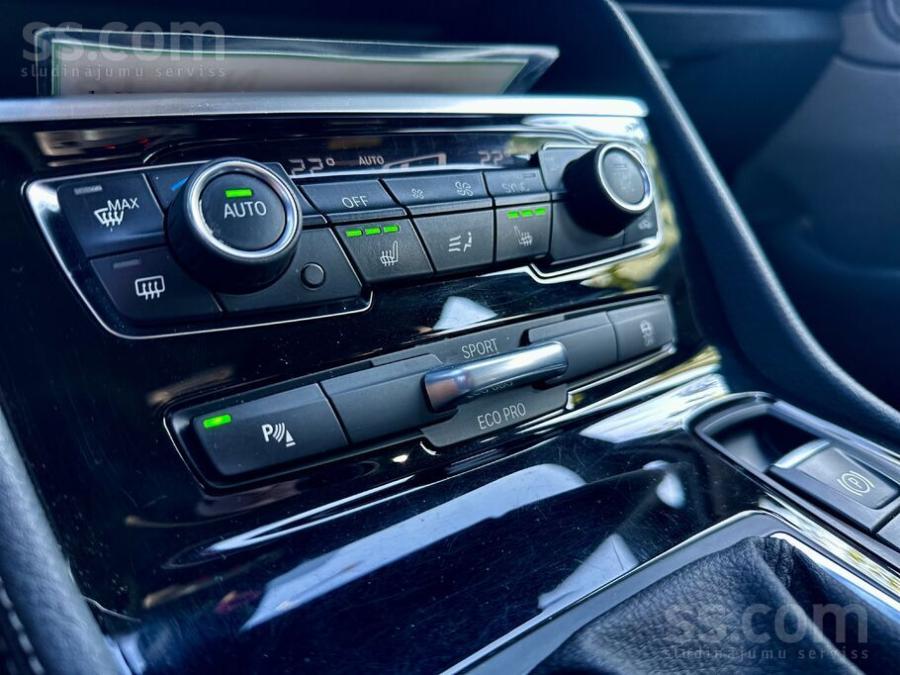 Black BMW 218 2018 in Riga, with an engine capacity of 2.00 L and mileage of 231 thousand km for 13500 €, photo 22 on AUTOMOTO.COM.LV