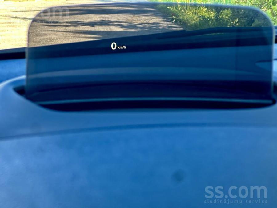 Black BMW 218 2018 in Riga, with an engine capacity of 2.00 L and mileage of 231 thousand km for 13500 €, photo 23 on AUTOMOTO.COM.LV