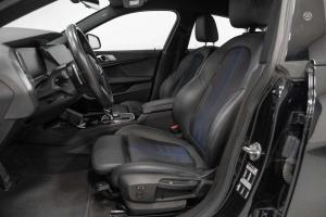 Black BMW 218 2022 in Vilnius, with an engine capacity of 2.00 L and mileage of 81 thousand km for 22900 €, photo 6 on AUTOMOTO.COM.LV