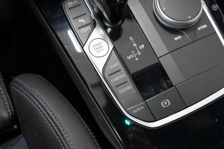 Black BMW 218 2022 in Vilnius, with an engine capacity of 2.00 L and mileage of 81 thousand km for 22900 €, photo 22 on AUTOMOTO.COM.LV