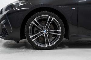 Black BMW 218 2022 in Vilnius, with an engine capacity of 2.00 L and mileage of 81 thousand km for 22900 €, photo 24 on AUTOMOTO.COM.LV