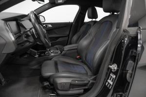 Black BMW 218 2022 in Vilnius, with an engine capacity of 2.00 L and mileage of 81 thousand km for 22900 €, photo 6 on AUTOMOTO.COM.LV