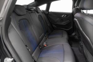 Black BMW 218 2022 in Vilnius, with an engine capacity of 2.00 L and mileage of 81 thousand km for 22900 €, photo 9 on AUTOMOTO.COM.LV