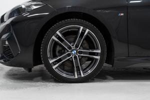 Black BMW 218 2022 in Vilnius, with an engine capacity of 2.00 L and mileage of 81 thousand km for 22900 €, photo 24 on AUTOMOTO.COM.LV