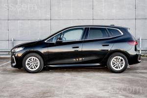 Melns BMW 218 2024 Tallina, ar dzinēja tilpumu 1.50 L un nobraukumu 110 tūkst. km par 23000 €, foto 4 vietnē AUTOMOTO.COM.LV