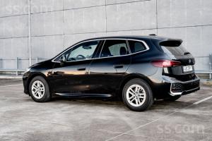 Melns BMW 218 2024 Tallina, ar dzinēja tilpumu 1.50 L un nobraukumu 110 tūkst. km par 23000 €, foto 5 vietnē AUTOMOTO.COM.LV