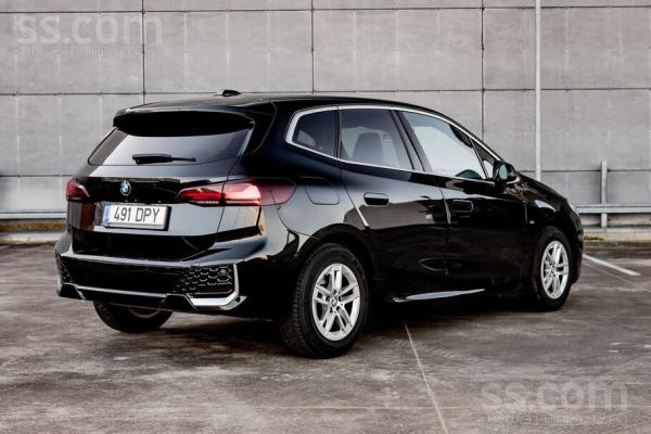BMW 218 2024 Tallina vietnē Melns BMW 218 2024 Tallina, ar dzinēja tilpumu 1.50 L un nobraukumu 110 tūkst. km par 23000 €, foto 8 vietnē AUTOMOTO.COM.LV