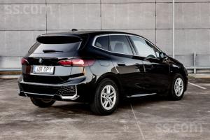 Melns BMW 218 2024 Tallina, ar dzinēja tilpumu 1.50 L un nobraukumu 110 tūkst. km par 23000 €, foto 8 vietnē AUTOMOTO.COM.LV